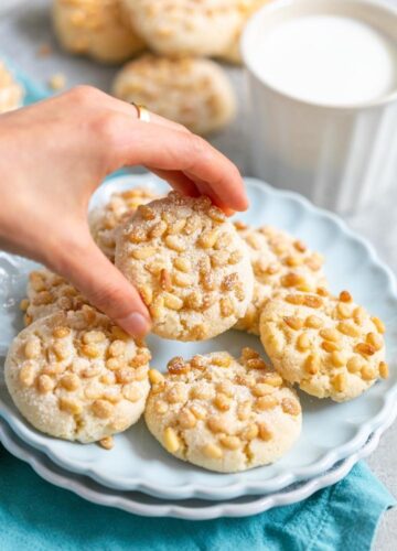 Pignoli Cookies - Italian Pine Nut Cookies - The Petite Cook™